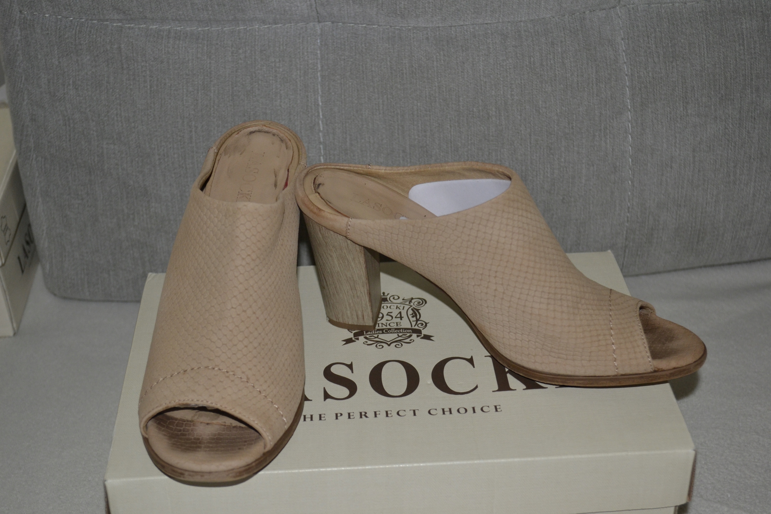 LASOCKI CCC KLAPKI 2609-06 ROZM. 38 - 7652400127 - oficjalne archiwum ...