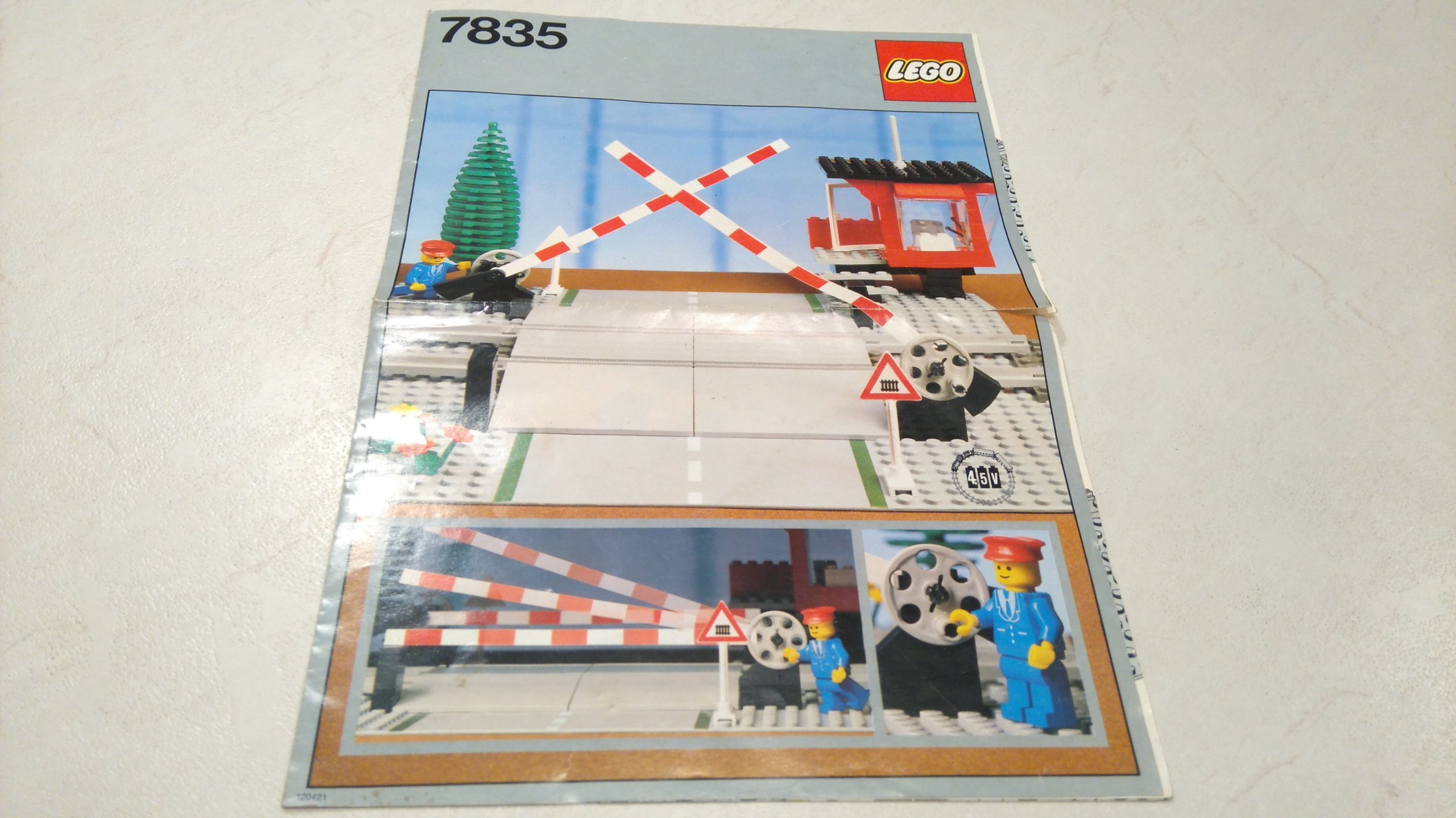 Lego City 7835 Przejazd Kolejowy z Budką Dróżnika - 7084181284 ...