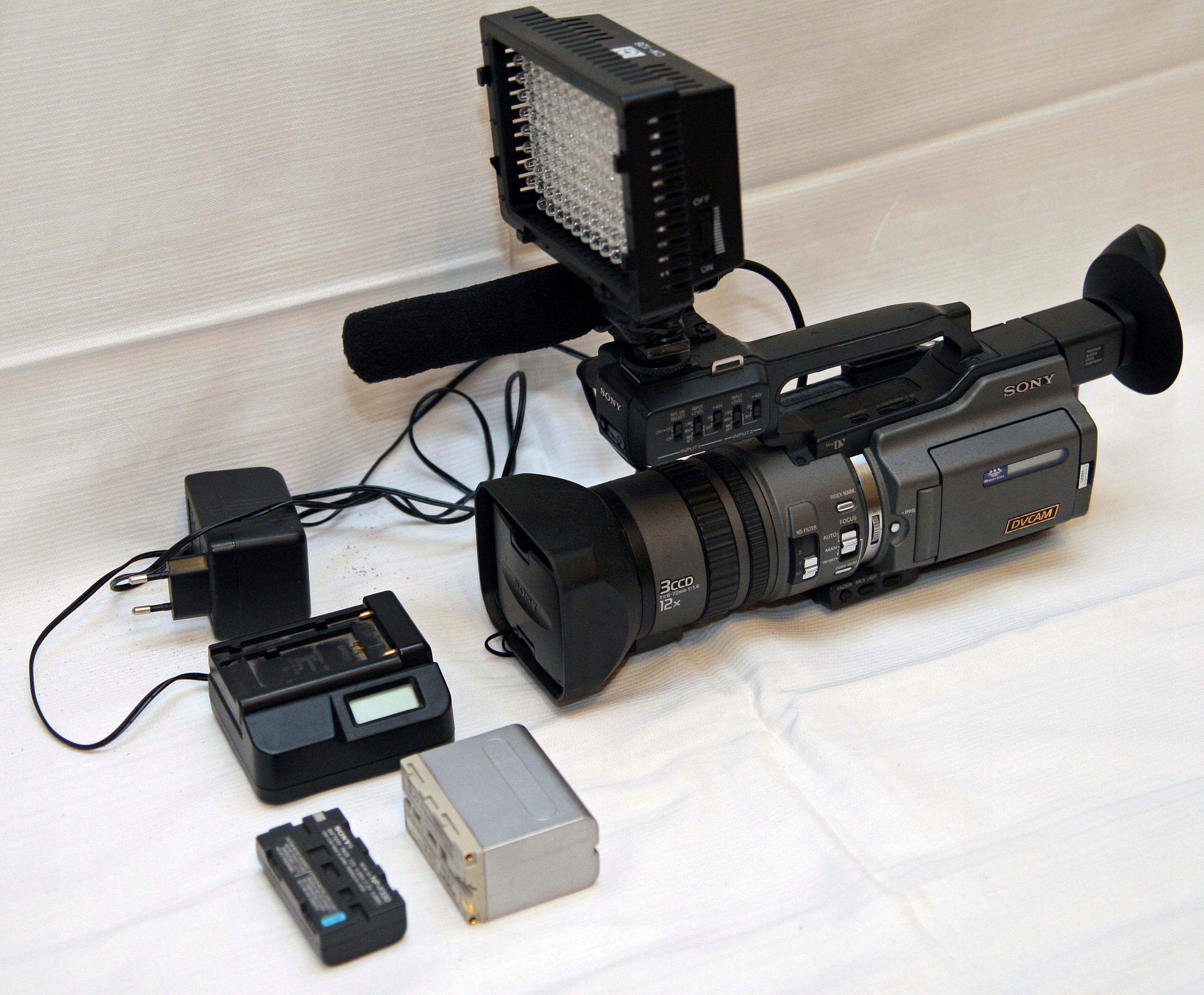 Kamera cyfrowa SONY DSR PD150 DSR-PD150P - 7709031957 - oficjalne ...