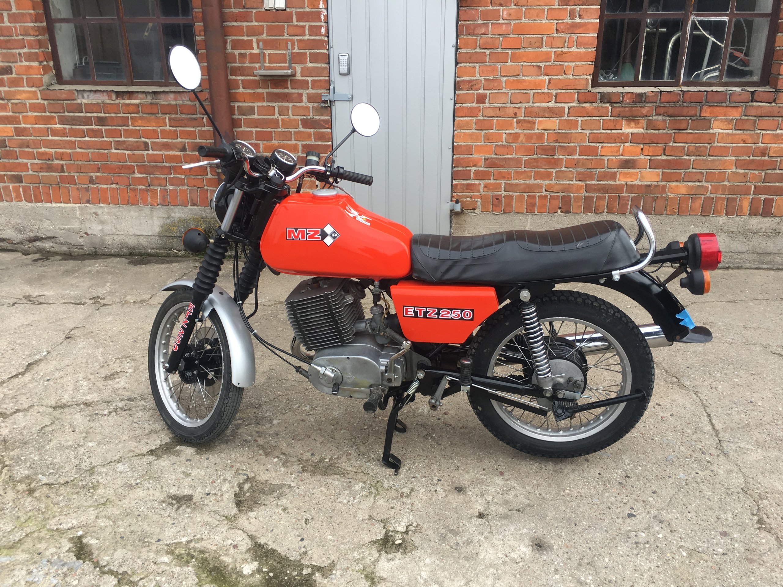 MZ ETZ 250 - 7266752325 - oficjalne archiwum allegro