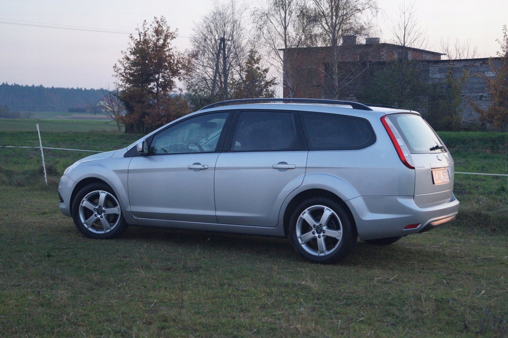 Ford Focus Kombi Alt - www.inf-inet.com