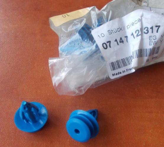 ZACZEP NIEBIESKI SPINKABMW E70 E88 E93 07147129317 - 7404744527 ...