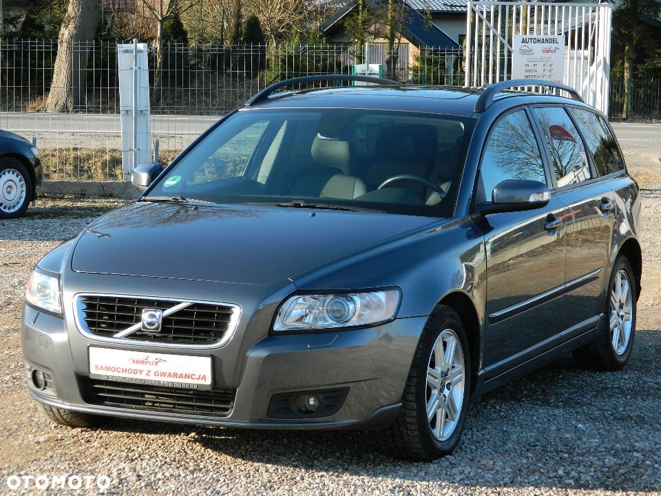 Volvo V50 Lift 2.0 Diesel 136KM Xenon Navi Alu Czu - 7260822834 - oficjalne archiwum Allegro