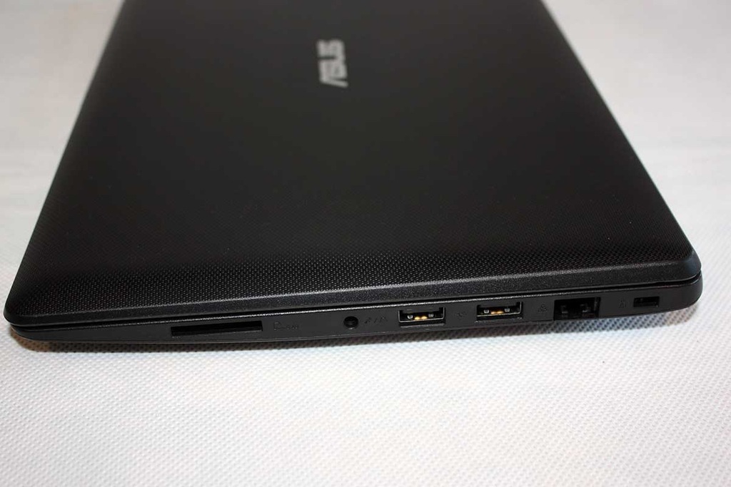 Laptop ASUS F200M 2.16GHz 2GB 500GB dotyk - 7348213024 - oficjalne ...