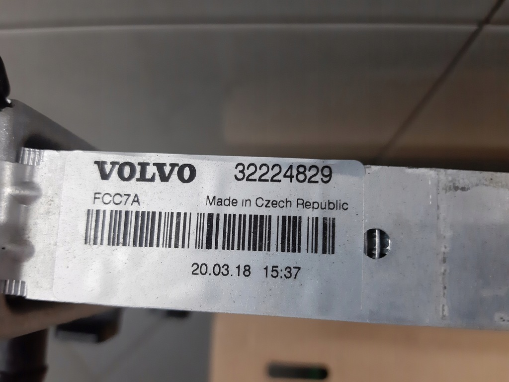 VOLVO S90 V90 XC90 XC60 CHŁODNICA WODY 32224829 - 7763920839 ...