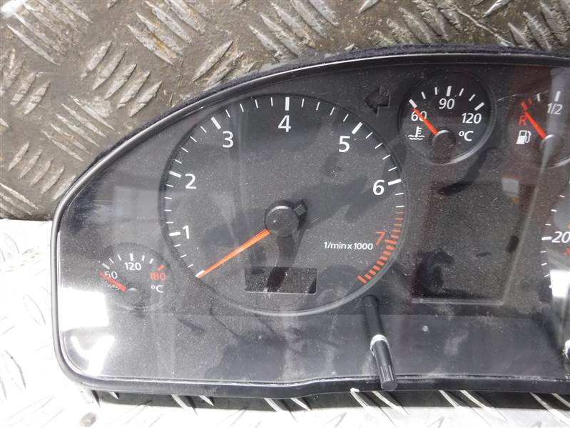 ZEGARY LICZNIK AUDI A6 C5 1.8T - 6528685834 - oficjalne archiwum Allegro