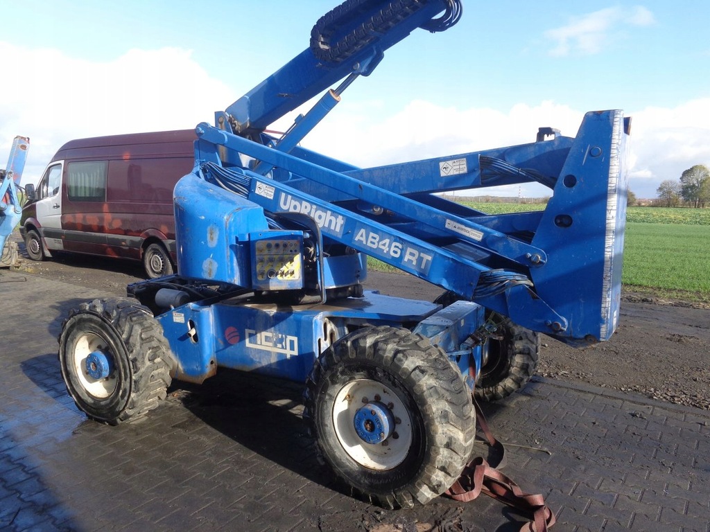 PODNOSNIK HYDRAULICZNY KOSZOWY UpRight AB46 RT - 7020472911 - oficjalne ...