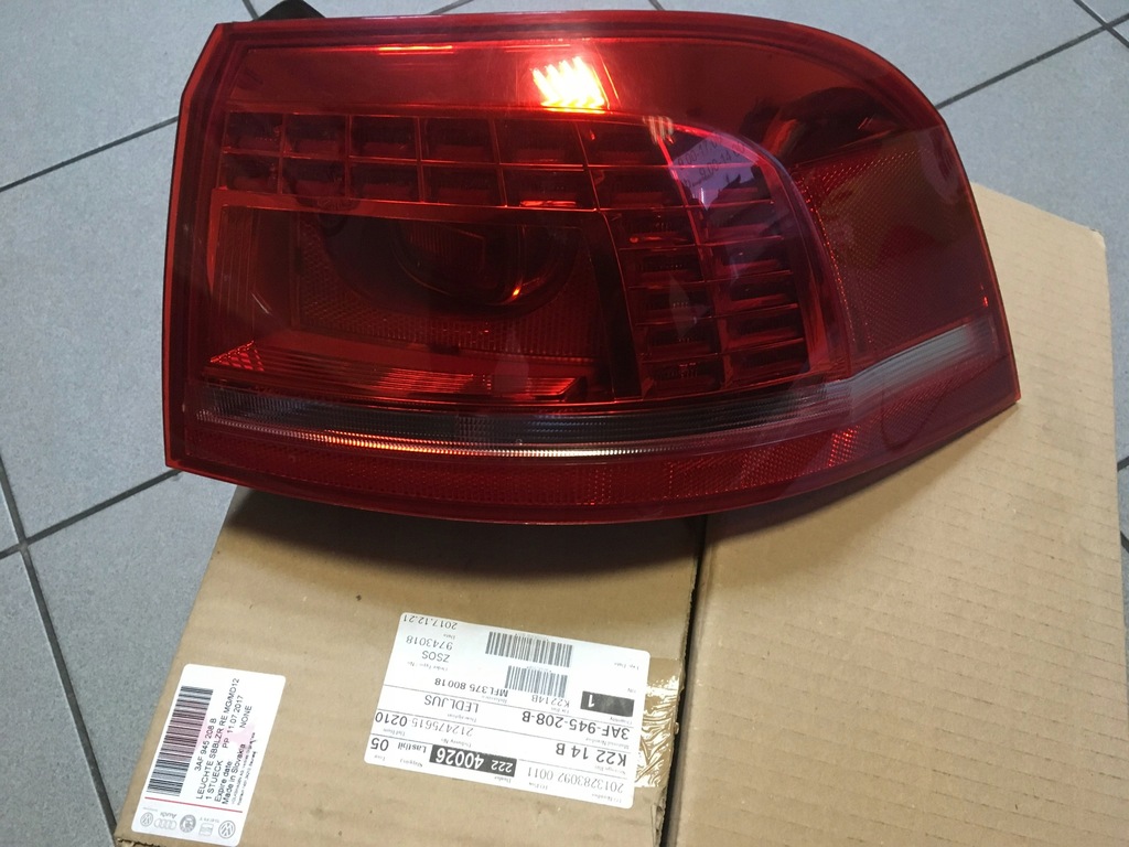LAMPA TYŁ LED VW B7 KOMBI 3AF 945 208B PRAWA ORG. - 7202788565 ...