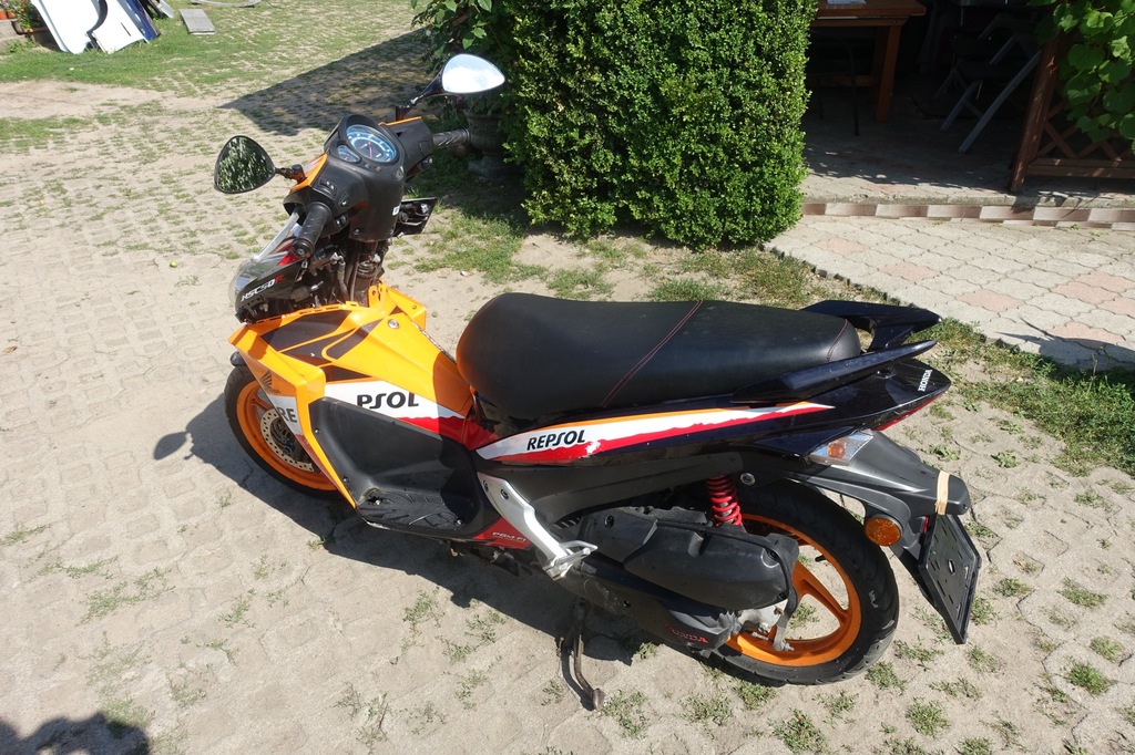 SKUTER HONDA NSC50R REPSOL 2013R - 7398896670 - oficjalne archiwum Allegro